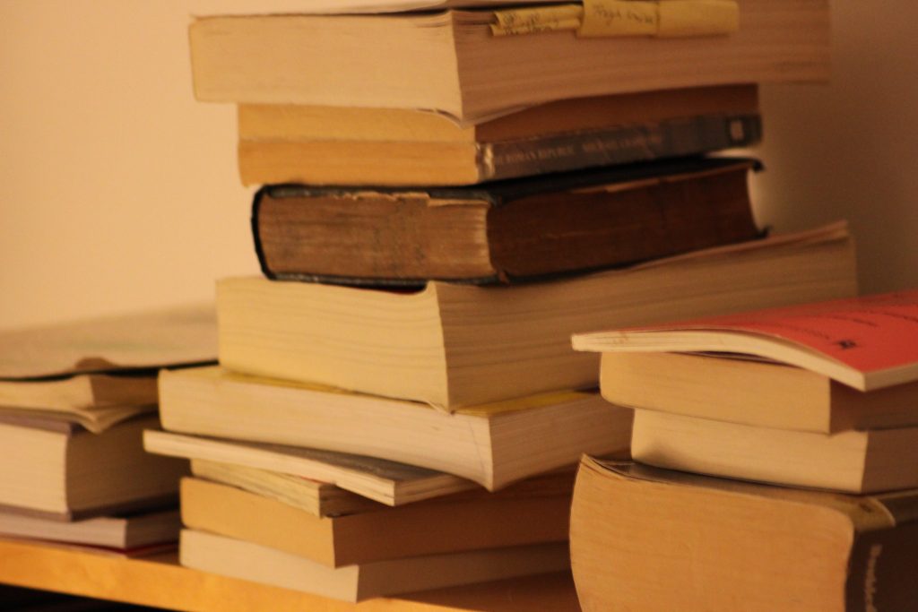 How to Pack Books for Moving: Move Your Collection Safely
